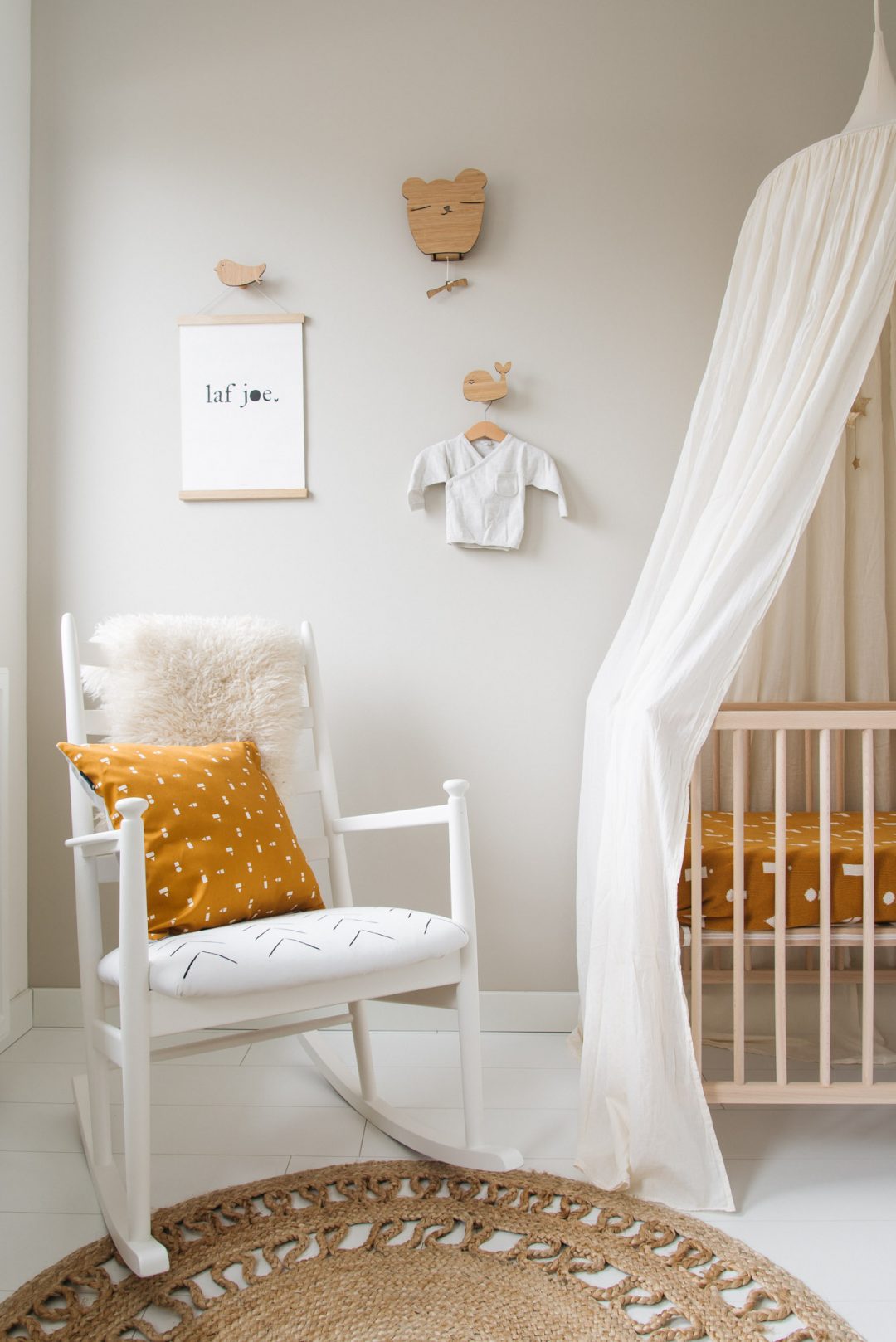 Babykamer inspiratie met okergele accessoires van Ted & Tone Babykamer inspiratie met okergele accessoires van Ted & Tone