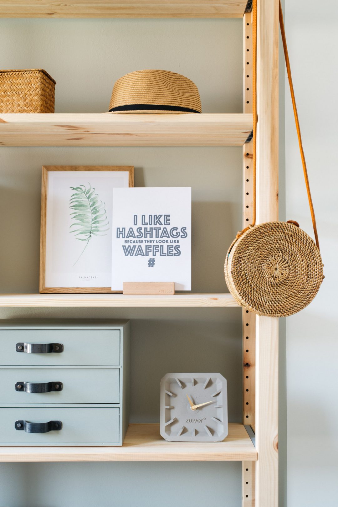 VTWONEN POSTERBOEK: 48 STIJLVOLLE POSTERS | REMADE with love